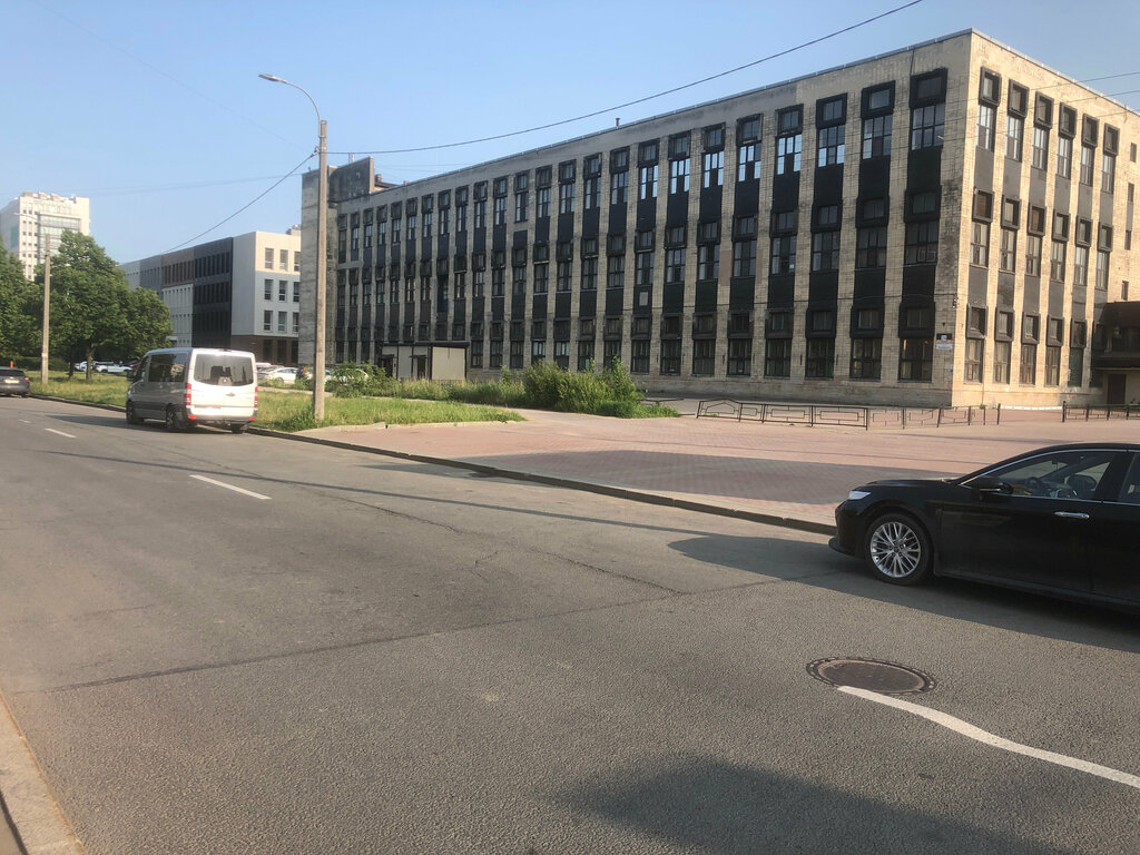 Toplu taşıma durağı Улица Маршала Тухачевского, 24, Saint‑Petersburg, foto