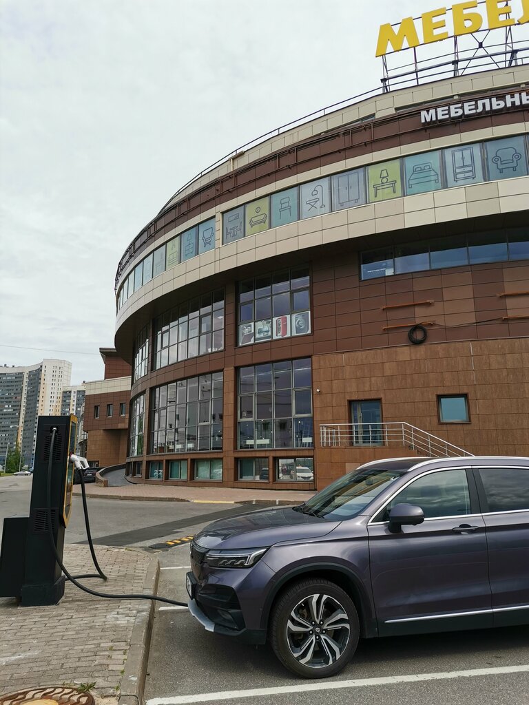 Elektrikli oto şarj istasyonları IT Charge, Saint‑Petersburg, foto