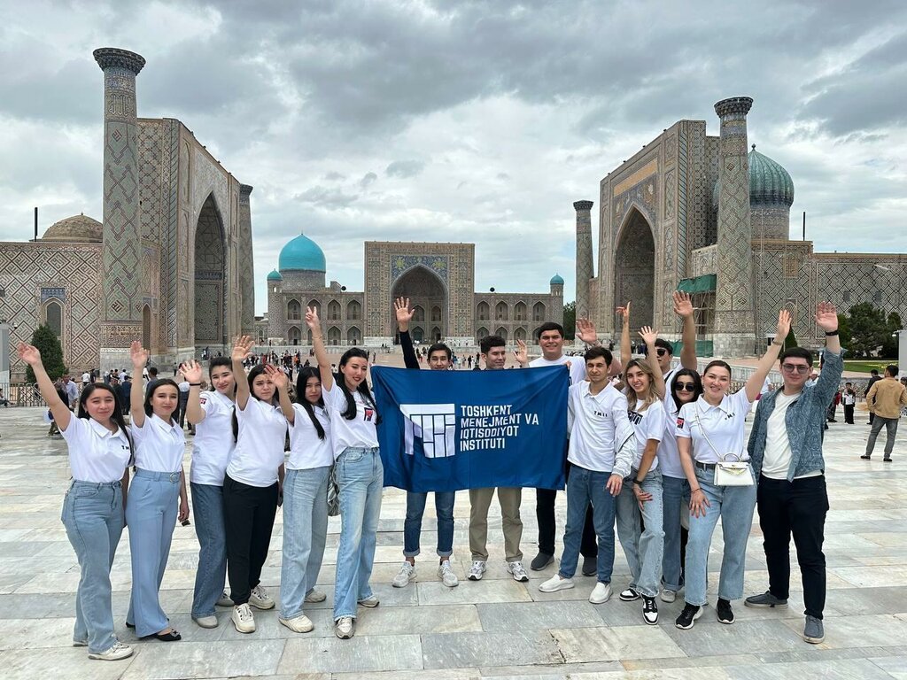Üniversiteler Toshkent menejment va iqtisodiyot instituti, Taşkent, foto