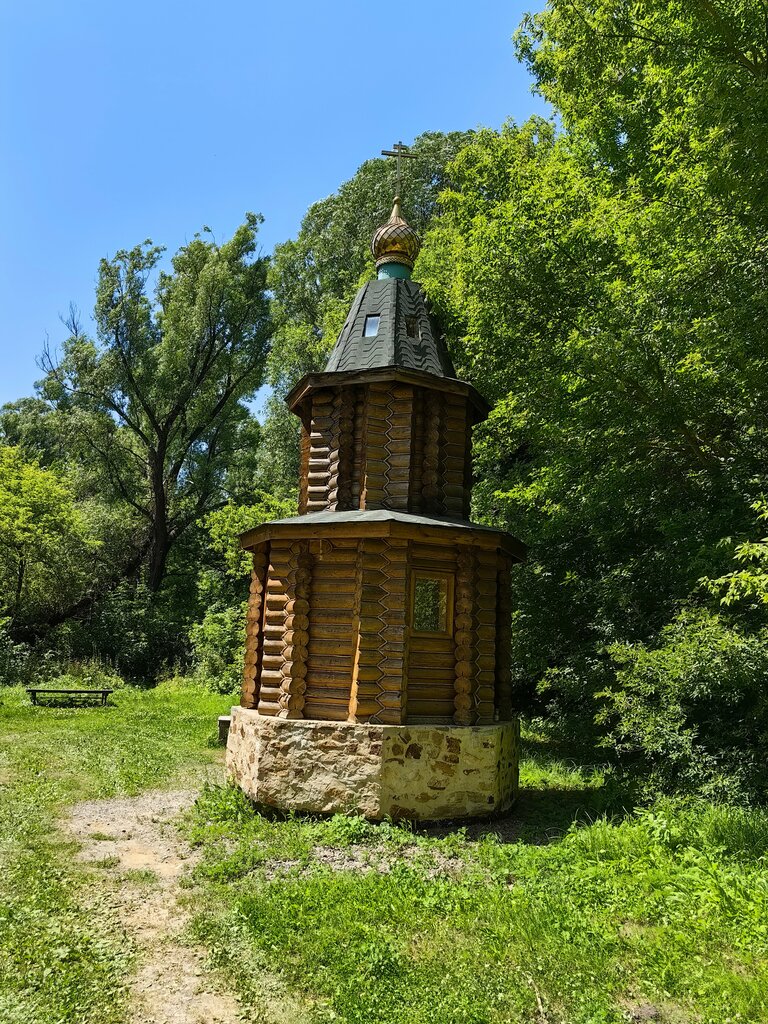 Pınar, çay Верхнемакеевский родник Богородици Девы, Rostovskaya oblastı, foto