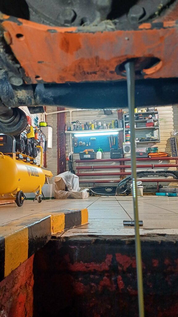 Otomobil servisi Экспресс, Lebedian, foto