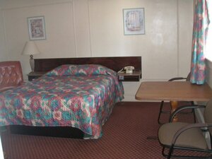 Coach House Inn (United States Route 17), otel  Edenton'dan