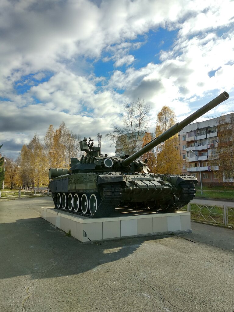 Teknoloji anıtı Танк Т72, Sharypovo, foto