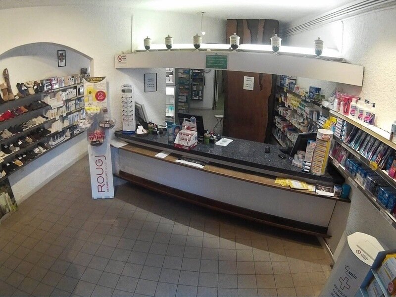 Eczaneler Farmacia Sociale, Cenova, foto
