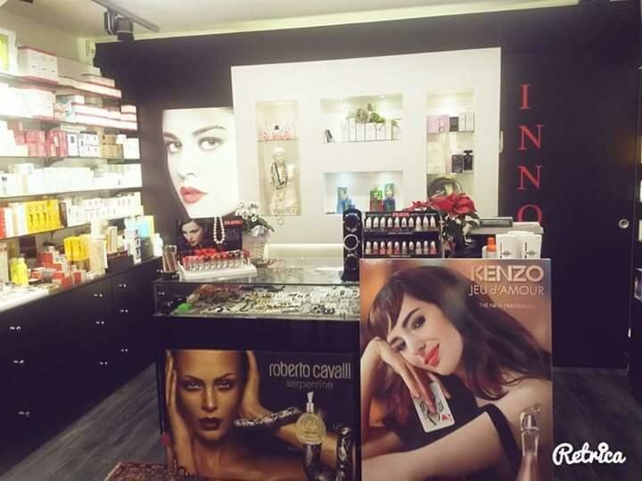 Kozmetik ve parfümeri mağazaları Profumeria Elena, Dünya, foto