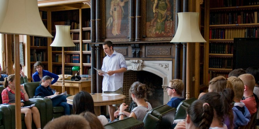 Kişisel gelişim merkezi Internate und Summer Schools in England und Schottland - Mohrenschildt Internatsberatung, Graz, foto