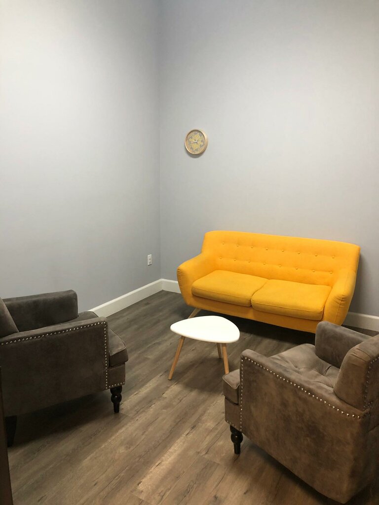 Aile danışmanlığı Holding Hands Pediatric Therapy & Adult Services, Burbank, foto