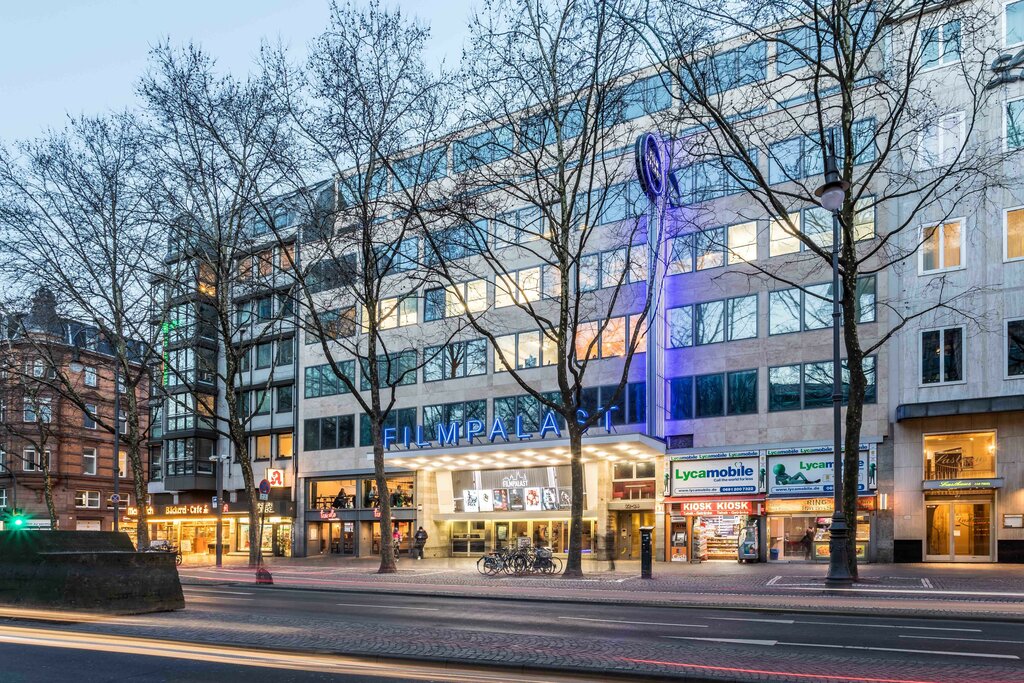 Özel ağız ve diş sağlığı klinikleri ve muayenehaneleri Michael Bauer Zahnarzt Köln, Köln, foto