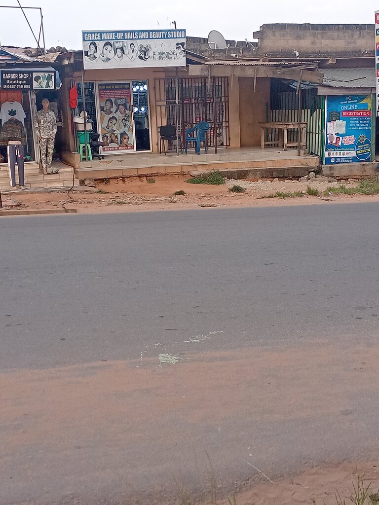 Manikür-pedikür Grace make up nails and beauty studio, Dünya, foto