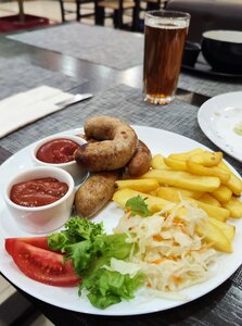 Karlov Most (Institutskaya ulitsa No:15), kafe  Tiumen'den