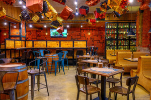 Praktika (Malaya Dmitrovka Street No:6), bar  Moskova'dan