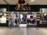 Guess (Yubileynaya Street No:40), giyim mağazası  Tolyatti'den (Togliatti'den)