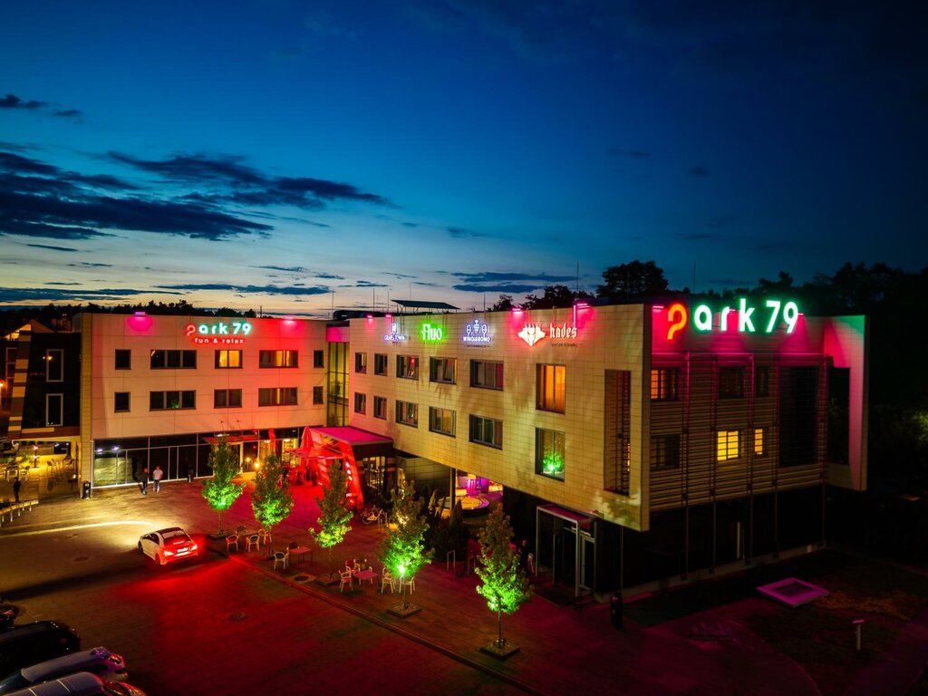 Otel Grape Town Hotel, Zielona Gora, foto