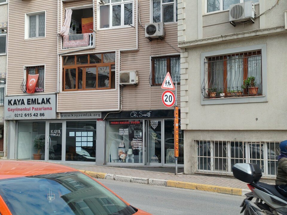 Ucuzluk mağazası Or. Sanat Evi, İstanbul, foto