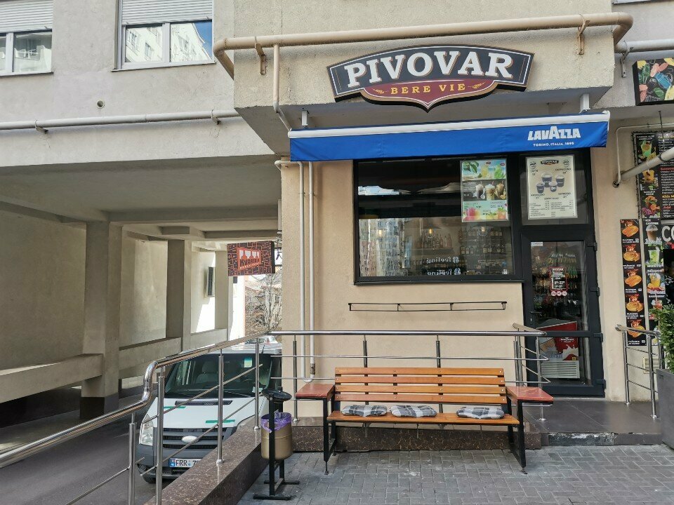 Bira dükkanı Pivovar, Kişinev, foto