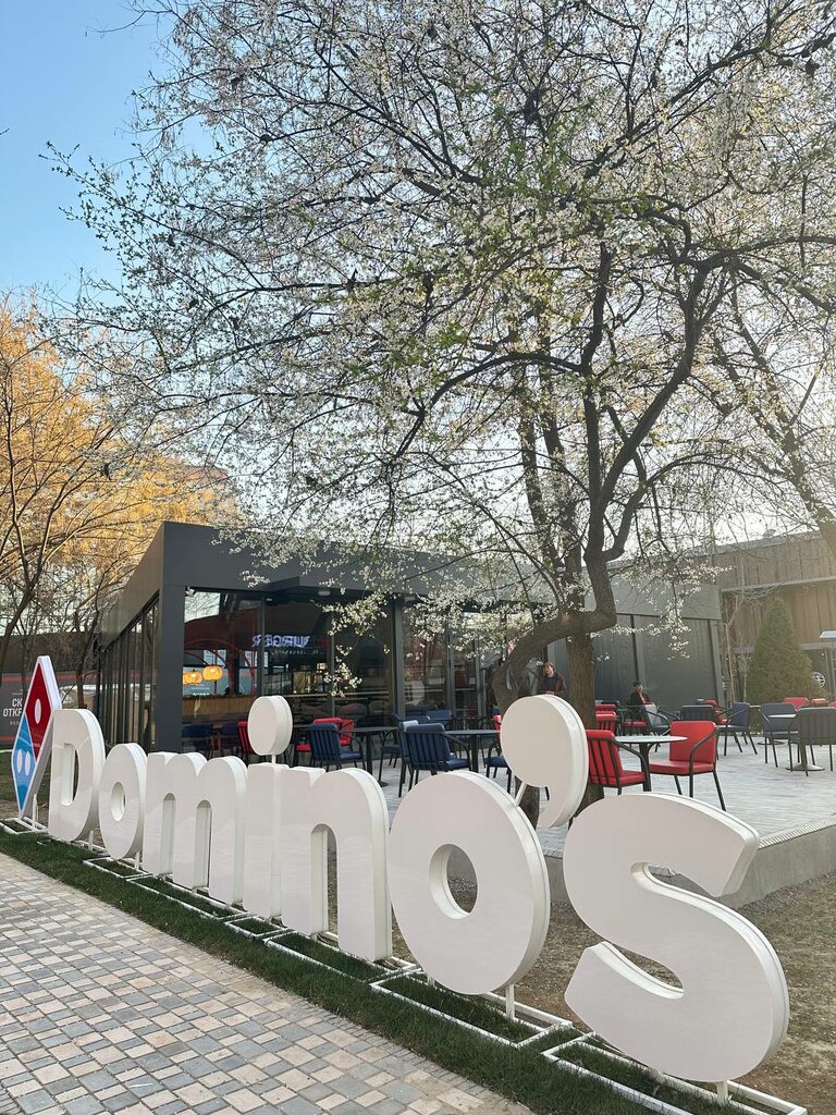 Restoran Domino's pizza, Taşkent, foto