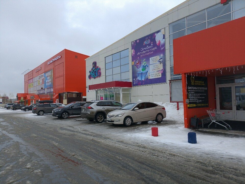 Mobilya fabrikaları Yugra Senator-Mebel, Surgut, foto