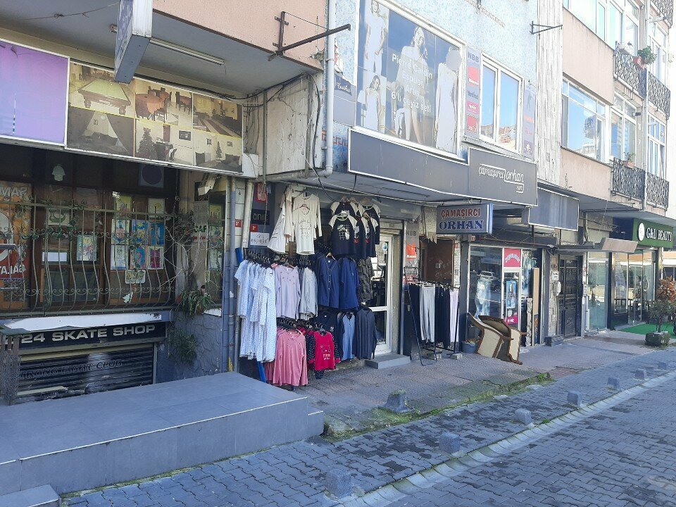 Giyim mağazası Çamaşırcı Orhan, İstanbul, foto