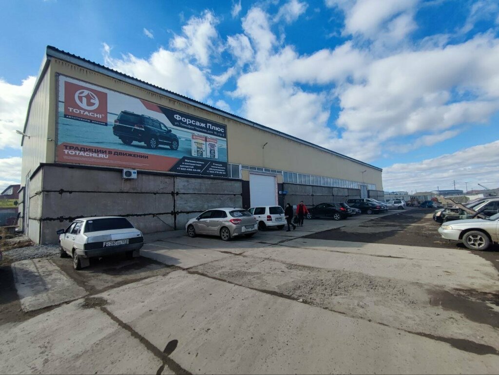 Otomobil yedek parçaları Forsazh Plus, Tiumen, foto