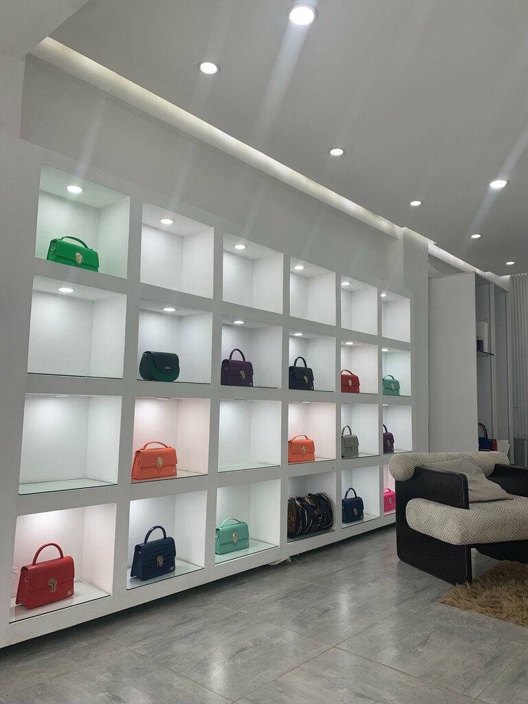 Çanta ve valiz mağazaları Aliwax Collection Angré, Abican, foto