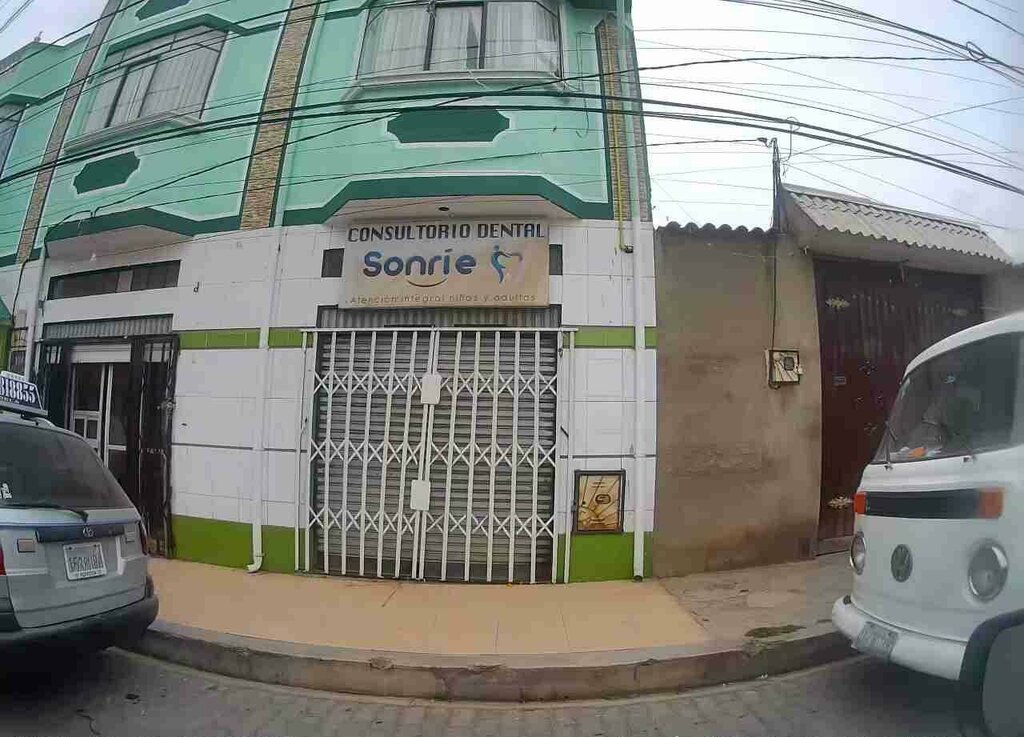 Özel ağız ve diş sağlığı klinikleri ve muayenehaneleri Sonrie, El Alto, foto
