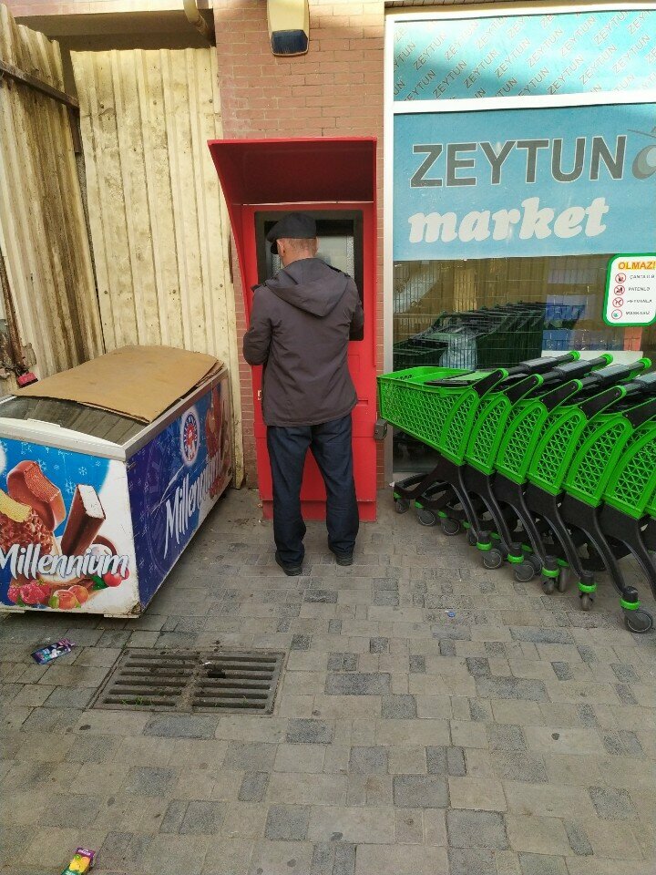 Ödeme terminali Million, Bakü, foto