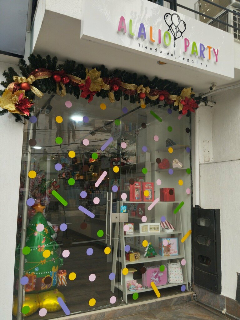 Kutlama ürünleri Alalio party, Cali, foto