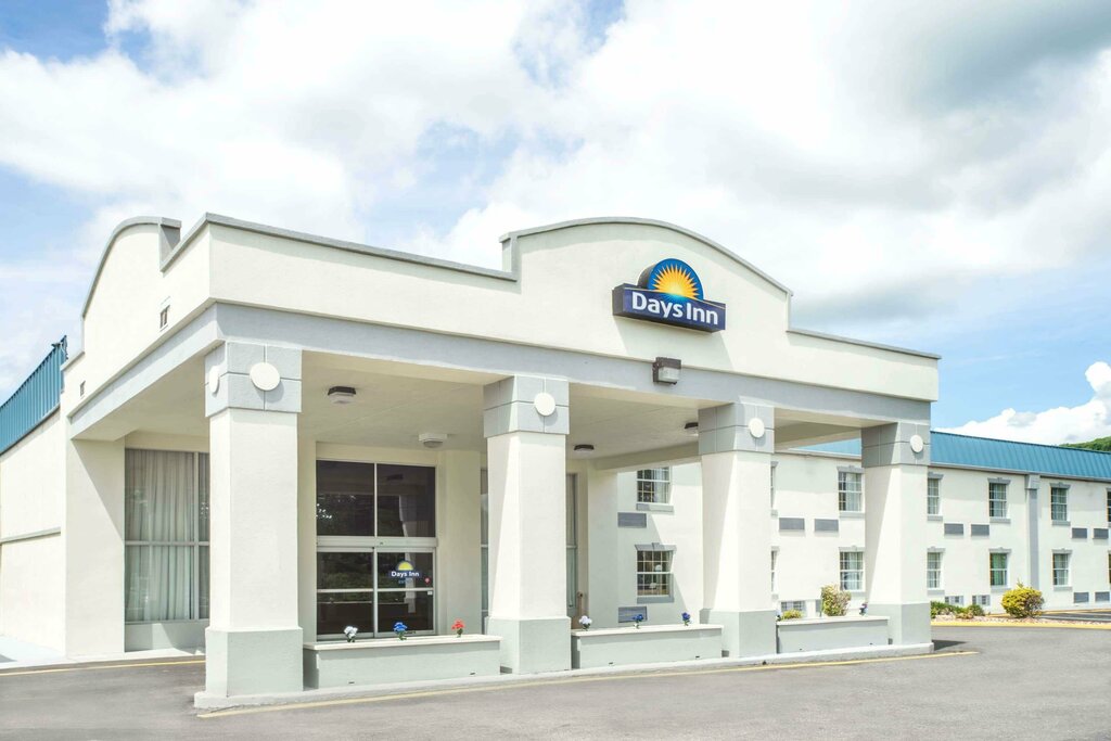 Otel Days Inn by Wyndham Roanoke Near I-81, Roanoke, foto