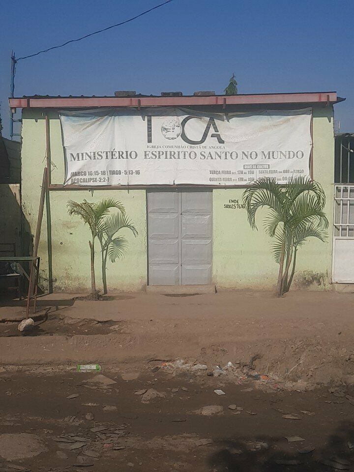 Protestan kilisesi Igreja Evangélica Espírito Santo no Mundo, Loanda, foto