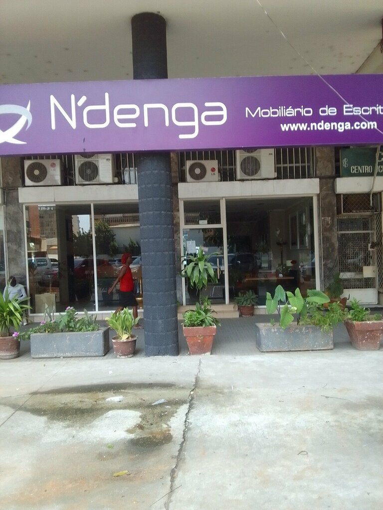 Büro mobilyaları N'Denga, Loanda, foto