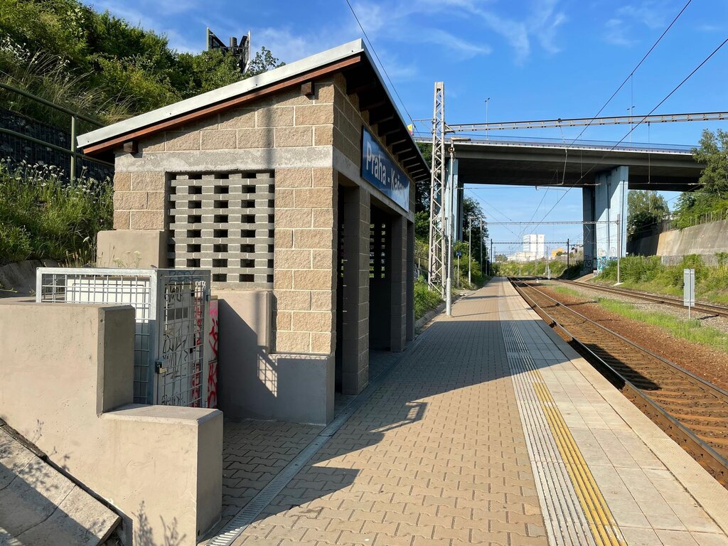 Tren istasyonu Praha-Kačerov, Prag, foto
