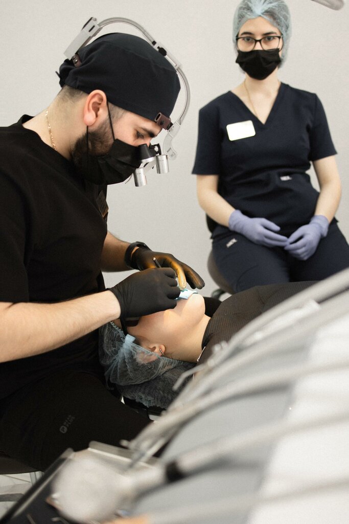 Özel ağız ve diş sağlığı klinikleri ve muayenehaneleri Клиника доктора Петросяна, Krasnodarski krayı, foto