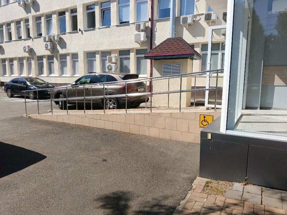 Tıp merkezleri ve klinikler ГП № 7, пункт вакцинации, Krasnodar, foto