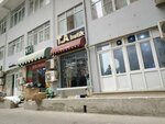T. a butik (Rovsen Ceferov Street No:17), giyim mağazası  Bakü'den