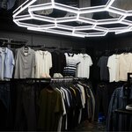 Tooman wear (бульвар Старшинова No:8А), giyim mağazası  Feodosya'dan (Kefe'den)
