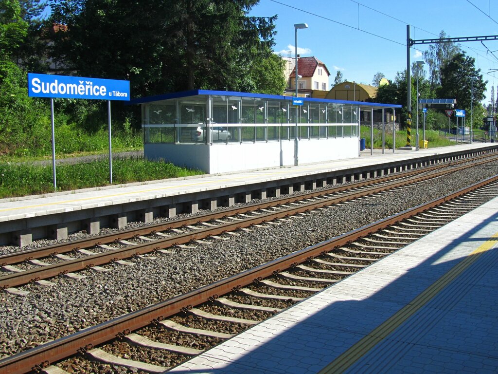 Tren istasyonu Sudoměřice u Tábora, Güney Bohemya Bölgesi, foto