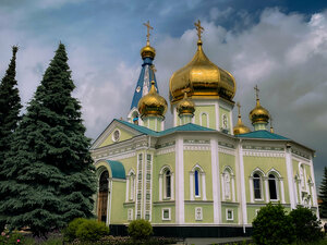 Свято-Симеоновский кафедральный собор (Kyshtymskaya ulitsa No:32, Chelyabinsk), ortodoks kiliseleri  Çeliabinsk'ten