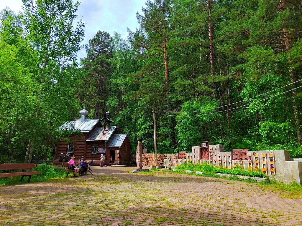 Anıt, heykel Обелиск столбистам, Krasnoyarski krayı, foto