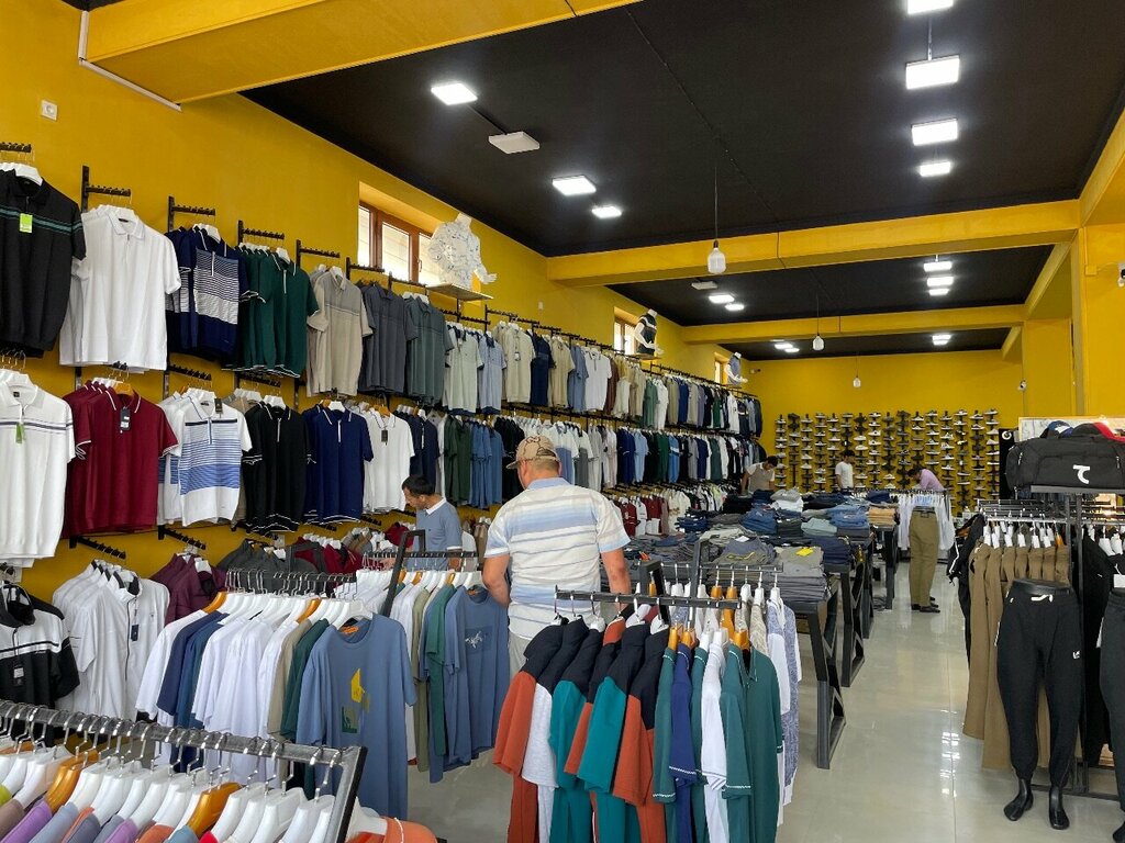 Giyim mağazası Ibrohim Ota, , foto