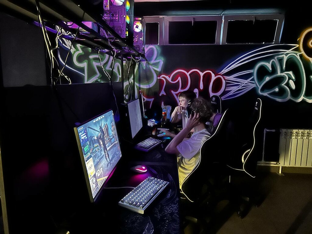 Bilgisayar kulübü Компьютерный клуб, Arhangelsk, foto