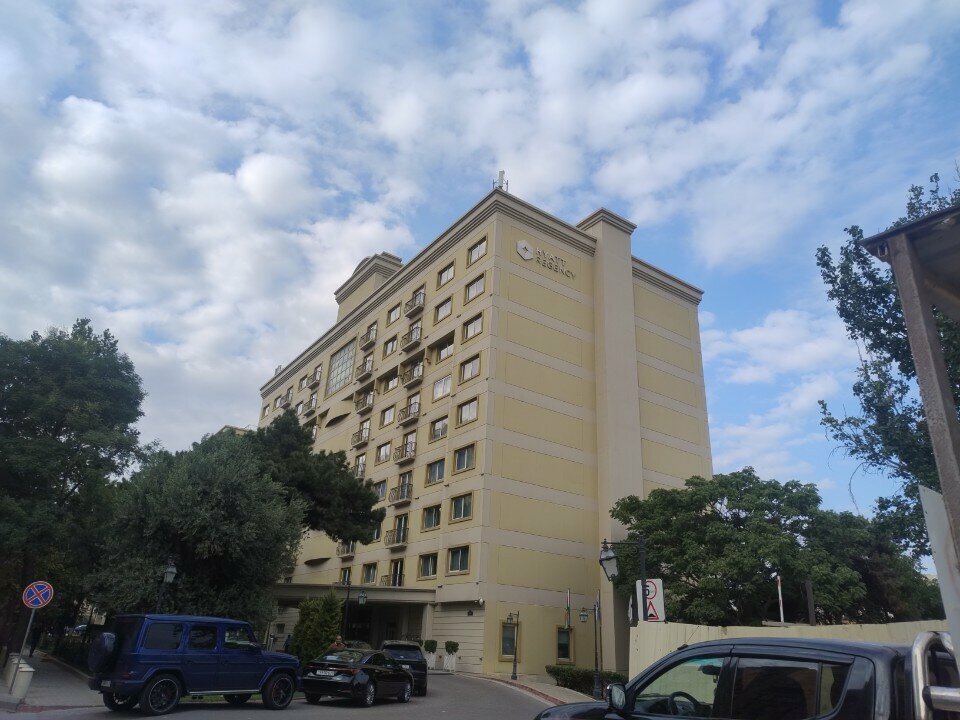 Banka Azerbaijan International Bank Absheron Branch, Bakü, foto