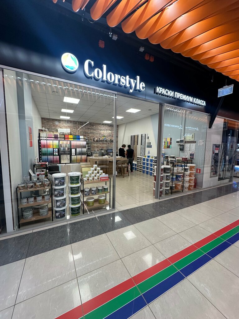 Boya ve cila malzemeleri üretim ve satış yerleri Colorstyle by Benjamin Moore, Moskova, foto