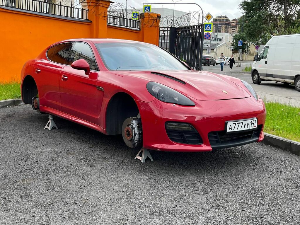 Tire service Tire service, Saint‑Petersburg, foto