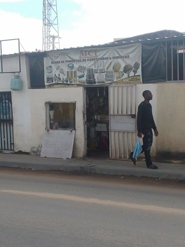 Mini-market Mci, Loanda, foto