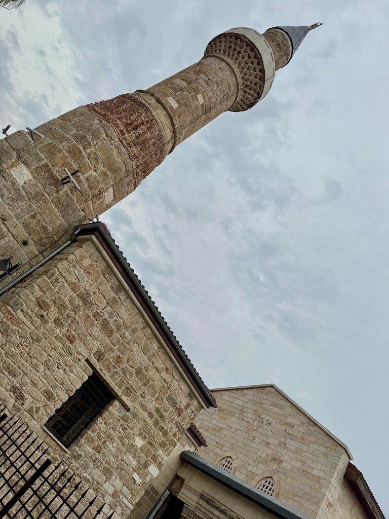 Turistik yerler Korkut Cami, Antalya, foto