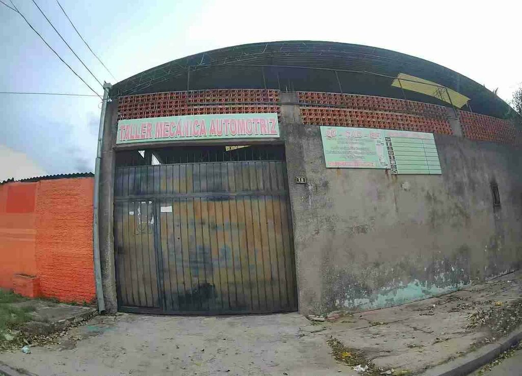 Otomobil servisi Taller mecánico Ro-Cad-Efi, Santa‑Krus, foto