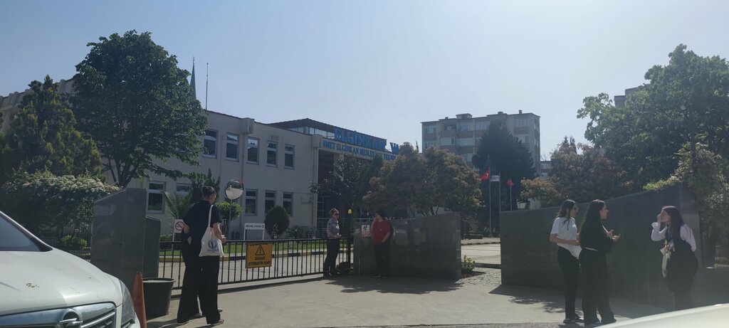 Eğitim merkezleri Ahmet Elginkan Mesleki ve Teknik Eğitim Merkezi, İzmit, foto