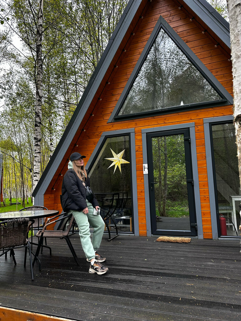 Elektrikli oto şarj istasyonları Vazuza Country Club, Smolenskaya oblastı, foto