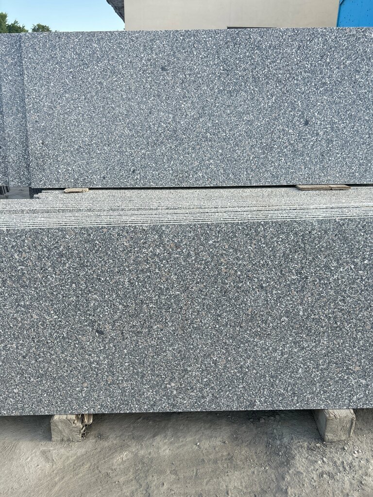 Taş ürünler ve yapılar Avangard Tosh, Taşkent, foto