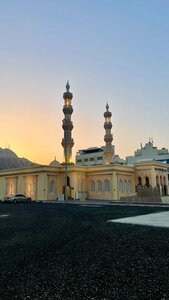 Masjed Al Emam Al Bokhari (127, Al Corniche Street, Southern Al Mudaifi, Almudeify, Khor Fakkan, Sharjah), cami
